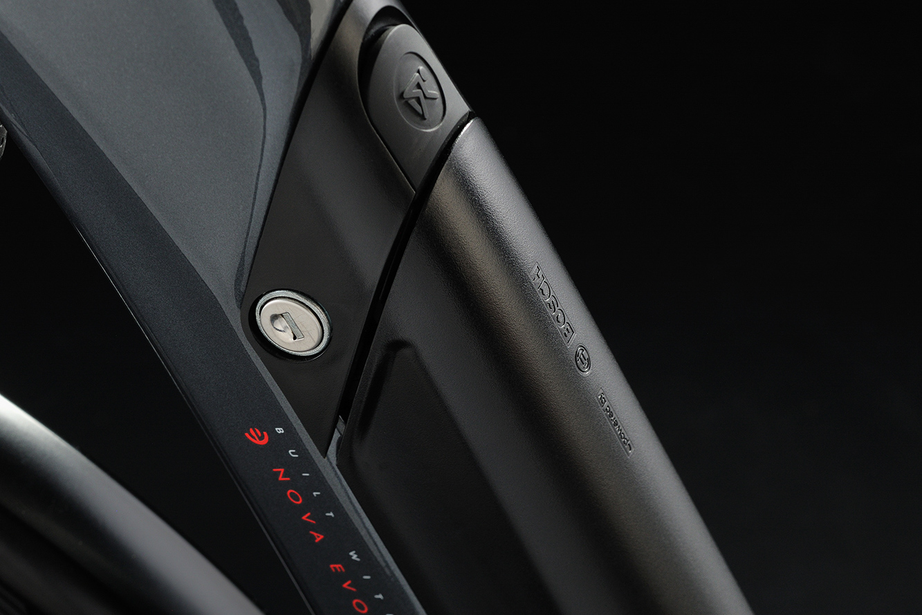 KOGA E-Nova EVO PT Dark Cherry 2020 | Van alle luxe voorzien